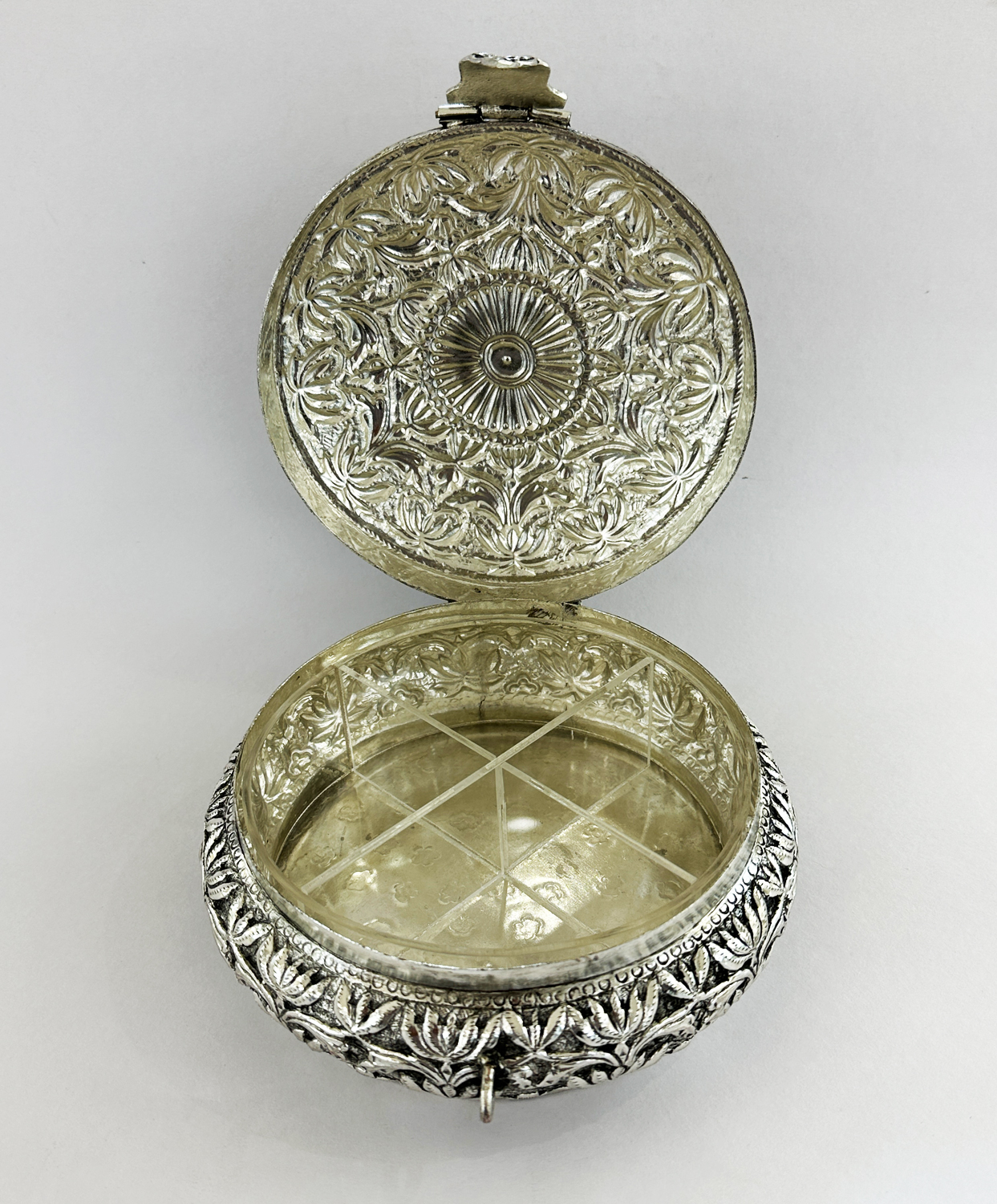 Artistic Silver Plated Round Box | 7 inch